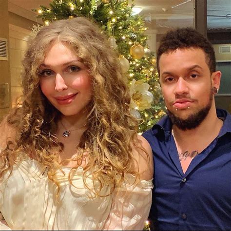 Trans Couple R Transadorable