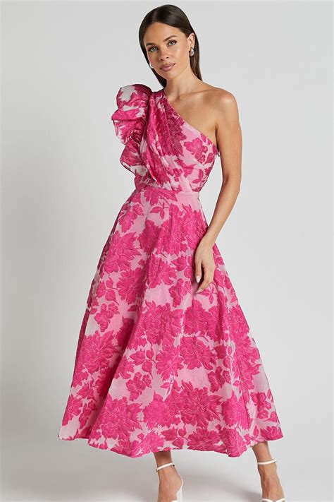 20 Best Kentucky Derby Dresses To Wear On Race Day In 2025