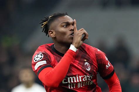 Le Retourné Acrobatique De Rafael Leão Face Au Psg