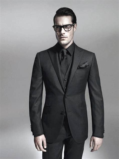40 All Black Outfits For Men