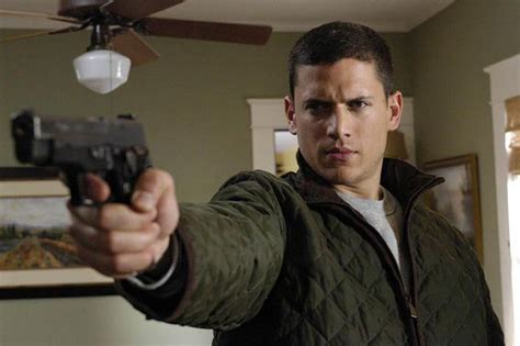 Wentworth Miller Hits Out At Cruel Weight Gain Meme I Was Suicidal I