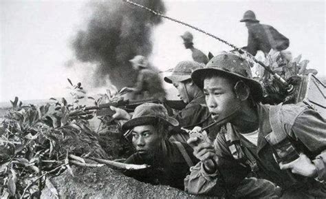 In The Battle Of Lang Son Xu Shiyou Captured The Flag Of The 12th