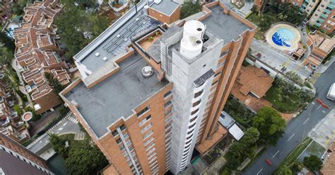 Un Colegio La Primera Víctima Que Deja El Edificio Bernavento