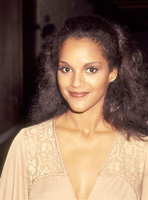 30 Beautiful Photos Of Jayne Kennedy In The 1970s And 80s ~ Vintage