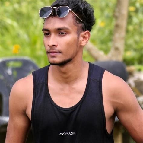 Dinuka Fernando Dinuka • Threads Say More