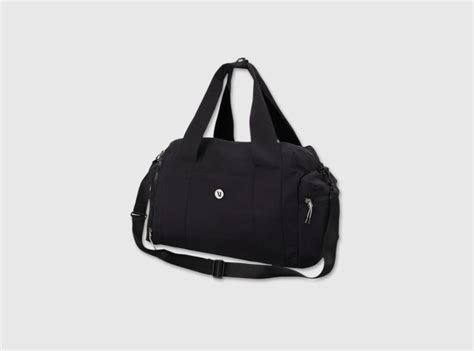 Vuori Gym Bag Product Spotlight