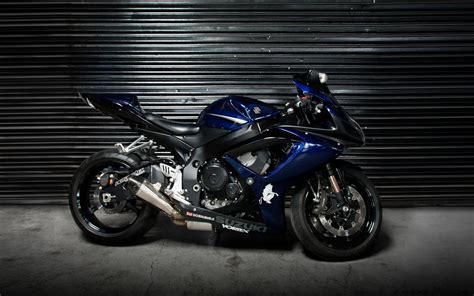 Suzuki Gsxr Wallpapers Top Free Suzuki Gsxr Backgrounds Wallpaperaccess