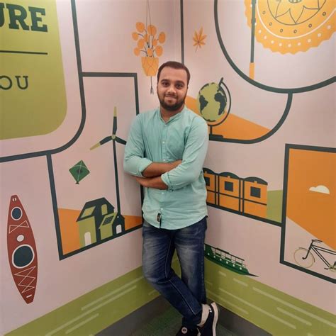 8 Effective Ways To Get Rid Of Ground Bees Without Killing