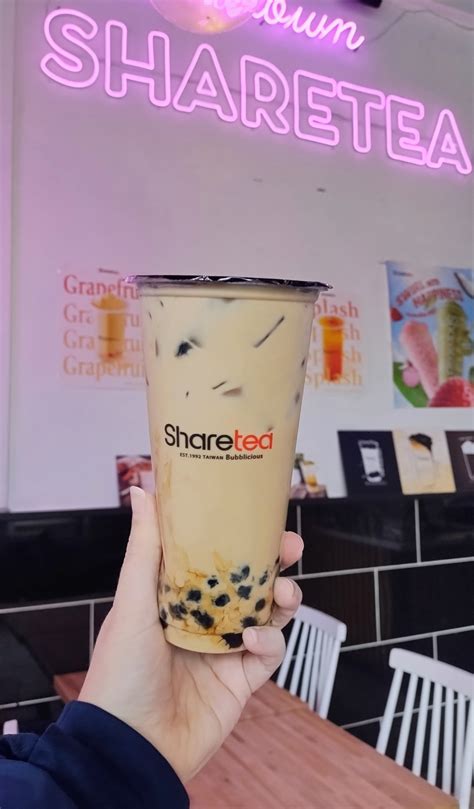 Boba Tea And Selfies At Sharetea In Chinatown