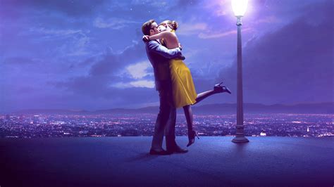 La La Land Hug And Kiss 4k Ultra Hd Wallpaper