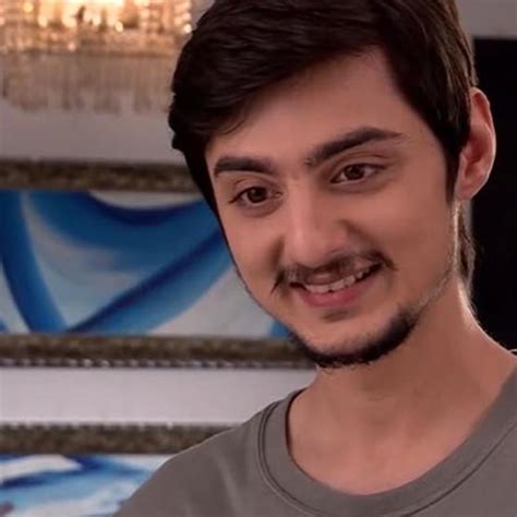 Aditya Kapadia Tanvi Thakkar Aditya Kapadia Mehendi Haldi Photos Go