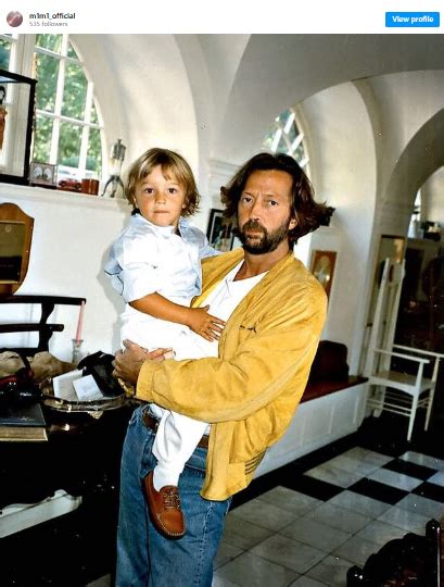 Eric Claptons Hjärtskärande Sista Löfte Till Sin 4 årige Son Innan Tragedin Inträffade Vad Var