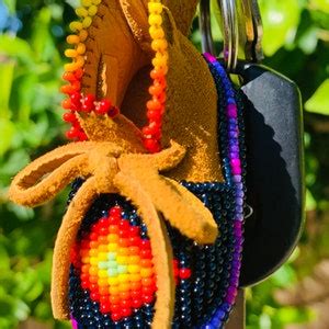 Moccasin Keychain Pattern And Tutorial Beading Tutorialassembly