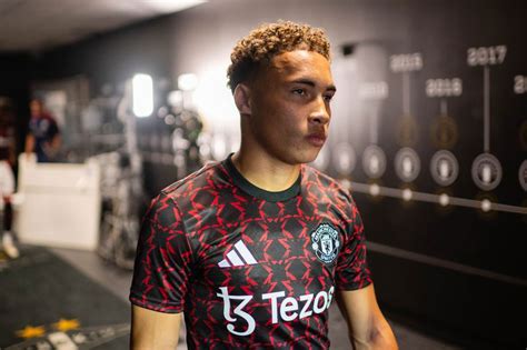 Who Is Sam Murray Man Uniteds Fa Youth Cup Winner Joins Erik Ten Hags Pre Season Squad
