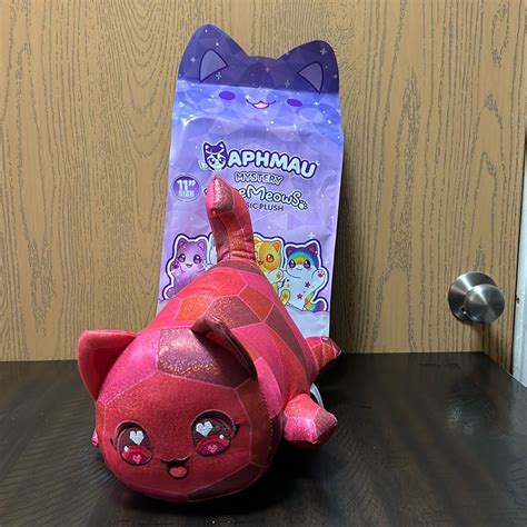 Huge Aphmau Meemeows Plush 11in Ruby Cat Aphmau Wolf Stuffed Animal