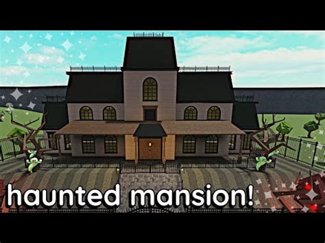 Building A Haunted Mansion In Bloxburg And Halloween Town Tour Youtube