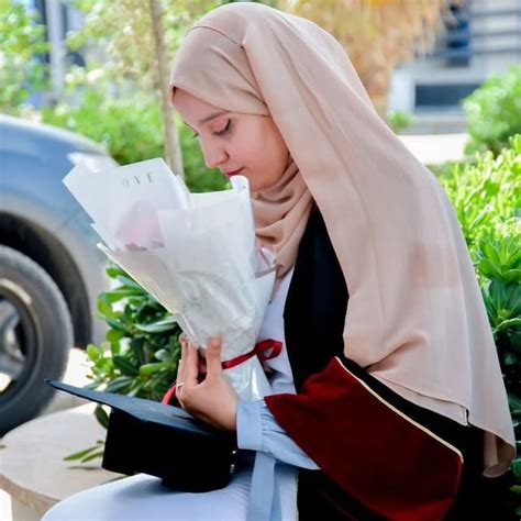 ‎hadil Hadjoudj Content Creator صانعة محتوى‎ Hadil Hadjoudj • Threads Say More