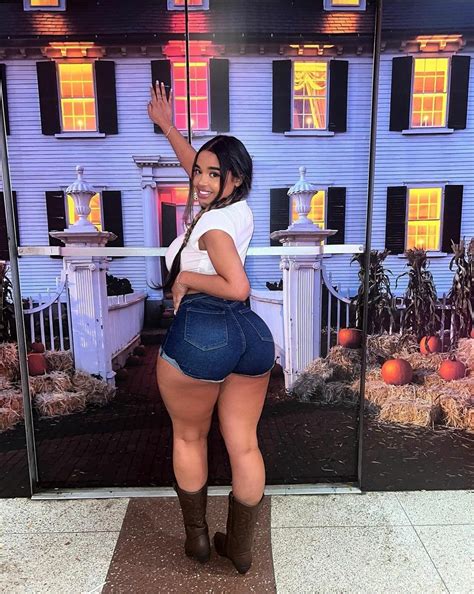 Bootie Shorts Outfit Giselle Lynette Instagram Thick Cowgirl Outfits