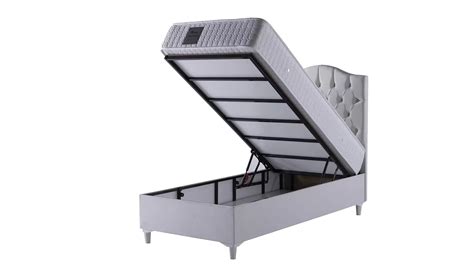 Arya Bi Motto Bedding