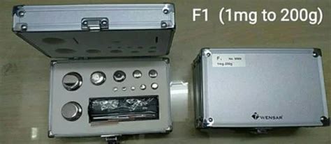 Reputed Ss Analytical Weights Box For Laboratory Size Standard At
