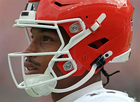 Dorian Thompson Robinson Caps Off Strong Preseason With Deep Bomb To