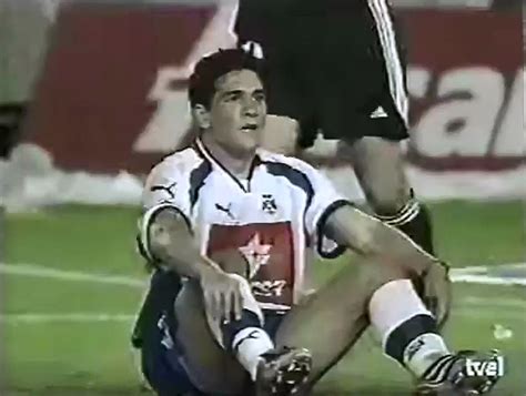 در چنین روزی؛ پیروزی رئال مادرید در زمین تنه‌ریف با گل‌های هلگوئرا و فیگو طرفداری