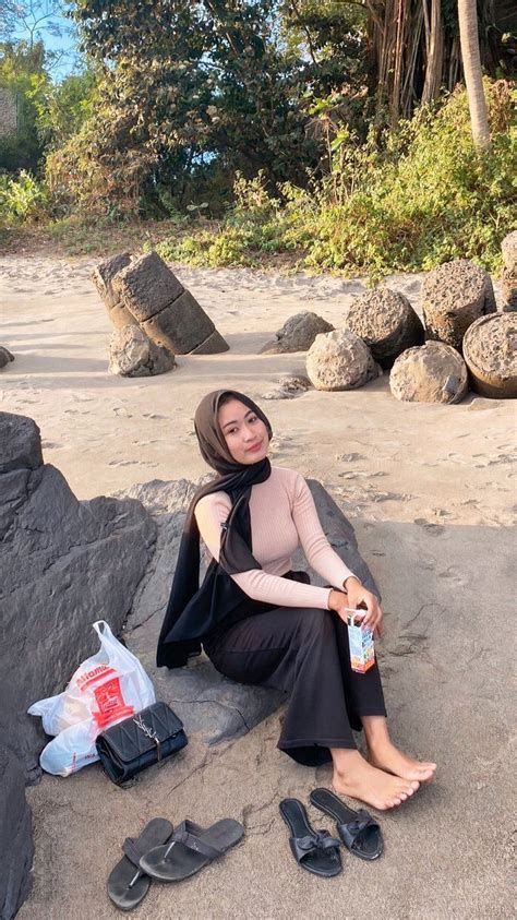 Pin oleh arjesi di gaya hijab masa kini | Gaya hijab, Gambar hamil, Gaya remaja