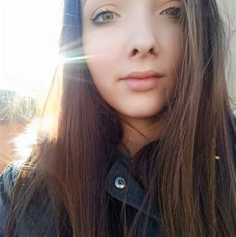 Lucie Wilde Nude Bikini Hqbabes Mumubuddies