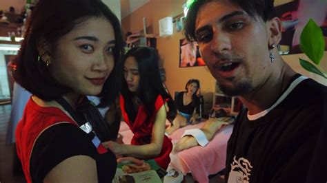 How To Pick Up Thai Massage Girls In Phuket 🇹🇭 Thailand Nightlife