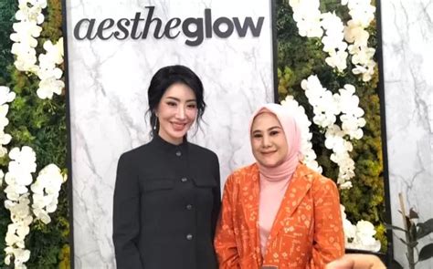 Dr Aileen Seto Bawa Standar Baru Dalam Perawatan Kecantikan Korea Ke Aestheglow Clinic Jakarta