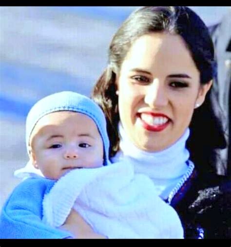 Adela De Lechuga On Twitter Felicidades 🎈🎈🎈🥳a La Primera Dama Gabriela De Bukele Mujer