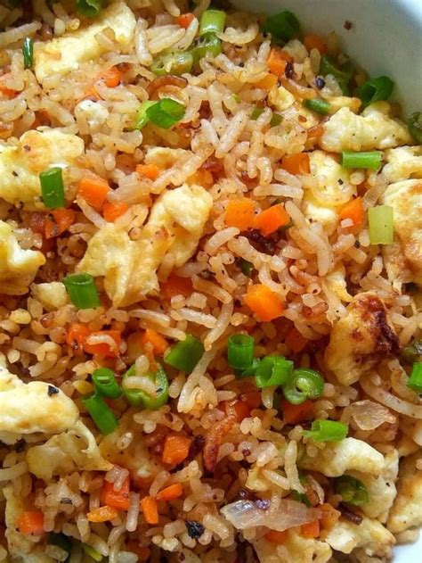 Easy Egg Fried Rice Chinese Style Takeout Recipe Spoons Of Flavor