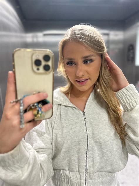 Mirror Selfie For Today F21 R Selfie Girl