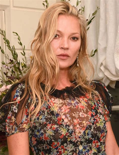 Model Behaviour Harpers Bazaar Malaysia Fashion Read This Story