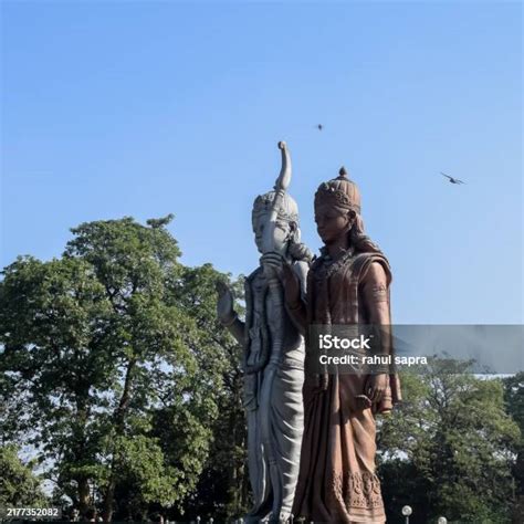 Big Statue Of Lord Sita Ram Delhi India Lord Ram And Sita Big Statue