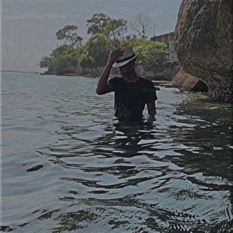 Albert Ayala Albertayala • Threads Say More