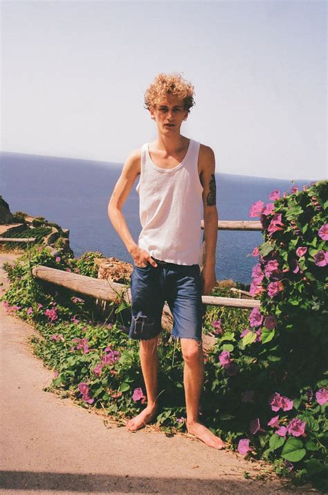 Faces Kyle — The Rakish Gent