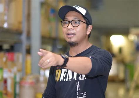 Sosok Asli Dewa Eka Prayoga Sang Dewa Selling Yang Jadi Bulan Bulanan Warganet Suara Jayapura