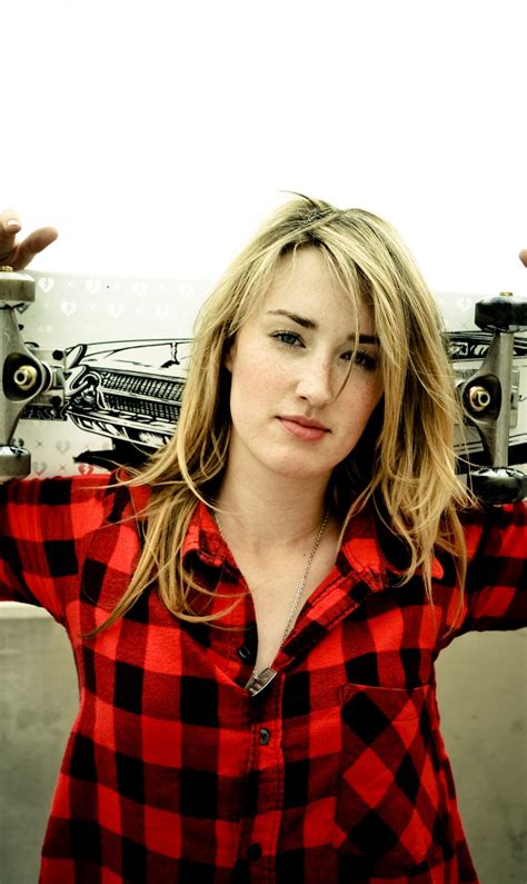 Download Wallpaper The Last Of Us Ashley Johnson Ashley Johnson Section Girls In Resolution