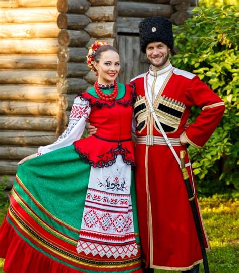 Национальная одежда Донских казаков и казачек (62 фото)
