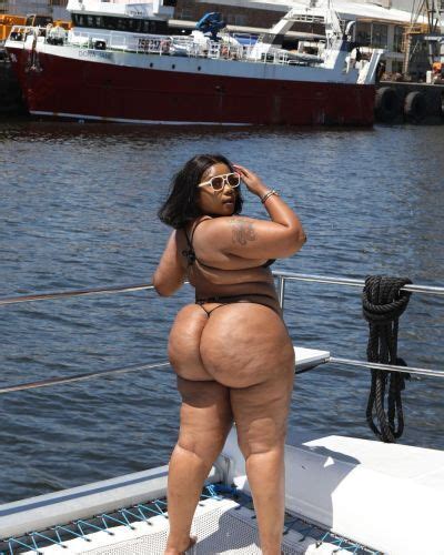 Super Curves Shesfreaky Super Curves Shesfreaky