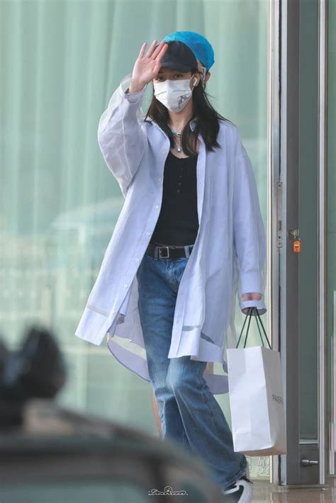 Pin By Ѫѳѳп🌜🌜 On Dilraba Dilmurat迪丽热巴 Fashion Fashion Outfits Outfits