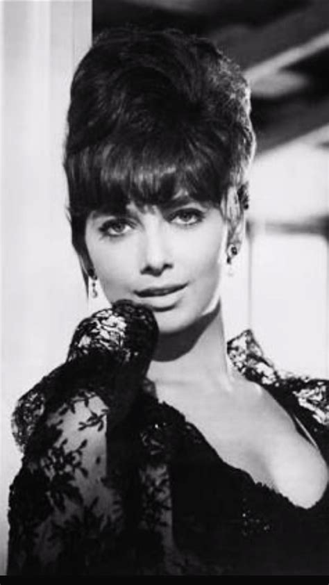 Suzanne Pleshette Measurements