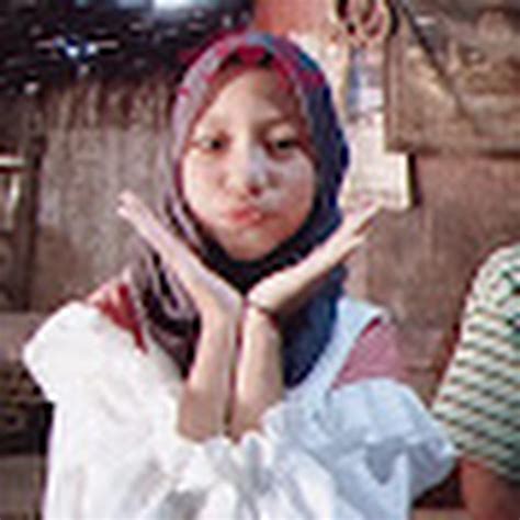 Nadia Almira Youtube