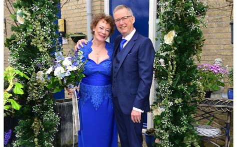Hans En Viviëne Trouwden Op Haar 70ste Verjaardag De Gevoelens Zijn