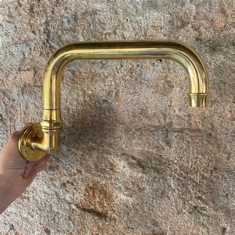 Bt65 Wall Mounted Solid Brass Tap With Swivel Bridge Spout Francone