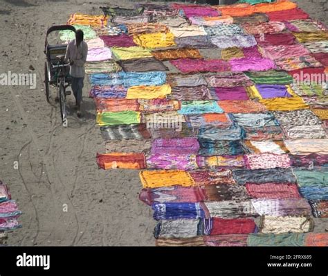 India Sun Pattern Stock Videos And Footage Hd And 4k Video Clips Alamy