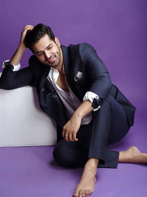 Rohan Gandotra Tv Actors Cute Couples Photos Photo Pose For Man