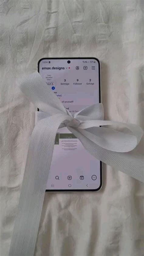 Pin Von تکتم محمدی Auf کلیپ افتتاحیه In 2025