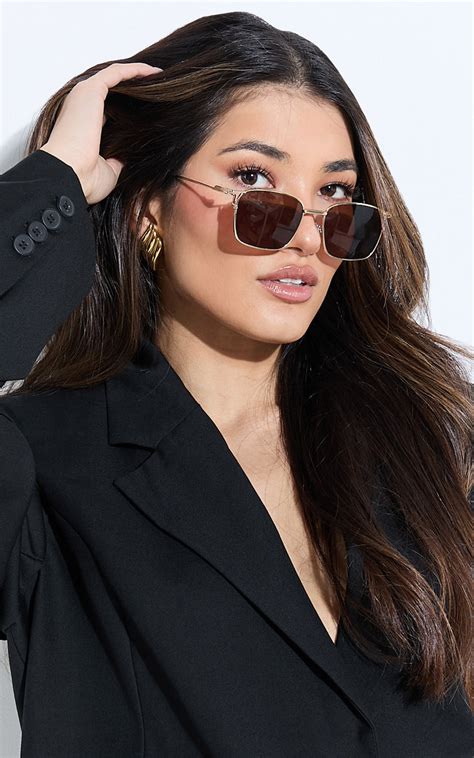 Remi Sunglasses Square Thin Rim Sunglasses In Gold